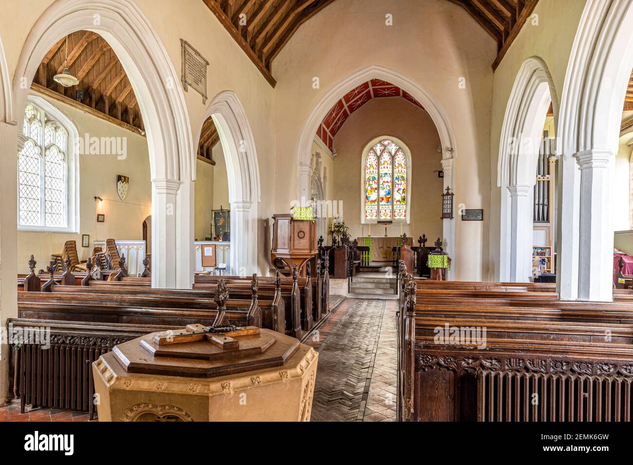 Interior of all saints church hi-res stock photography and images - Alamy