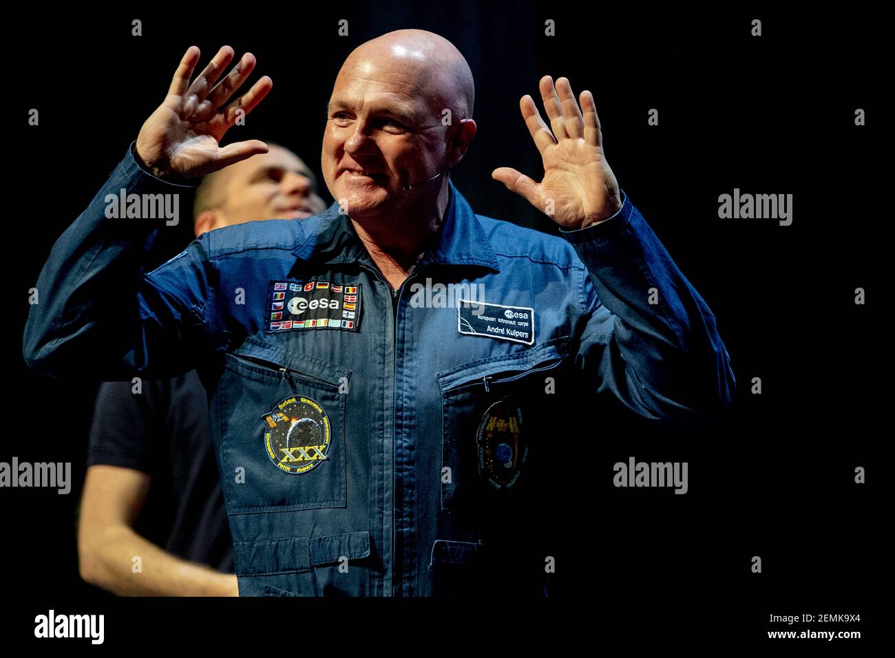 ROTTERDAM - theater Rotterdam students free with the class to André ...