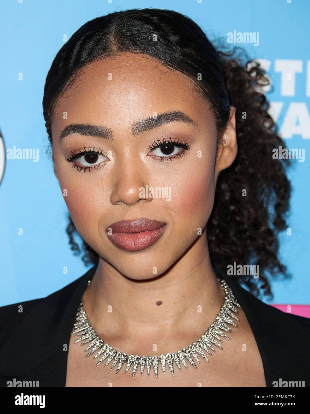 LOS ANGELES, CA, USA - MARCH 08: Model Bella Harris arrives at the ...