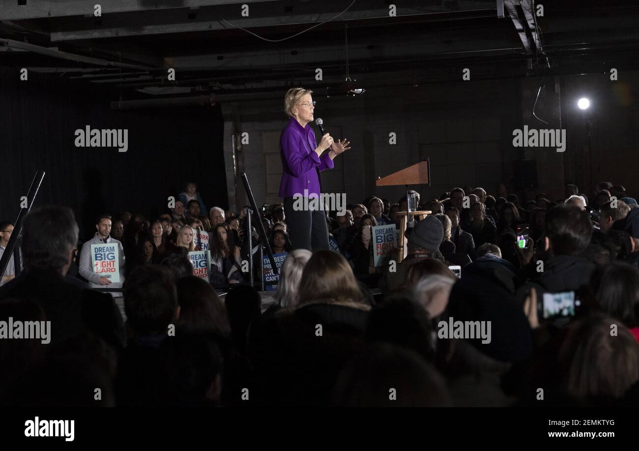 US Senator Elizabeth Warren Democrat speaks during campaign event at ...