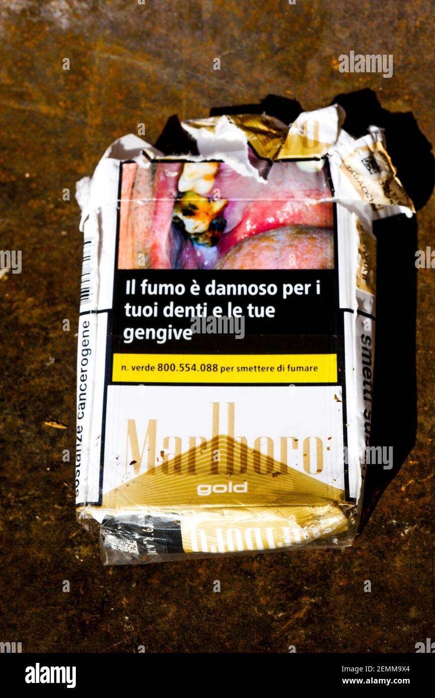Health warning on an empty cigarettes pack, Lyon, France Stock Photo ...