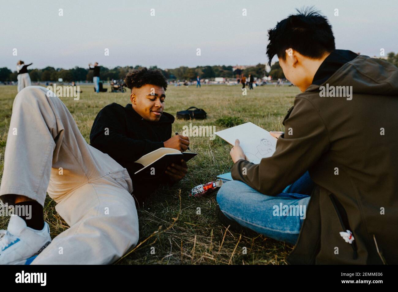 Sunset drawing hi-res stock photography and images - Alamy