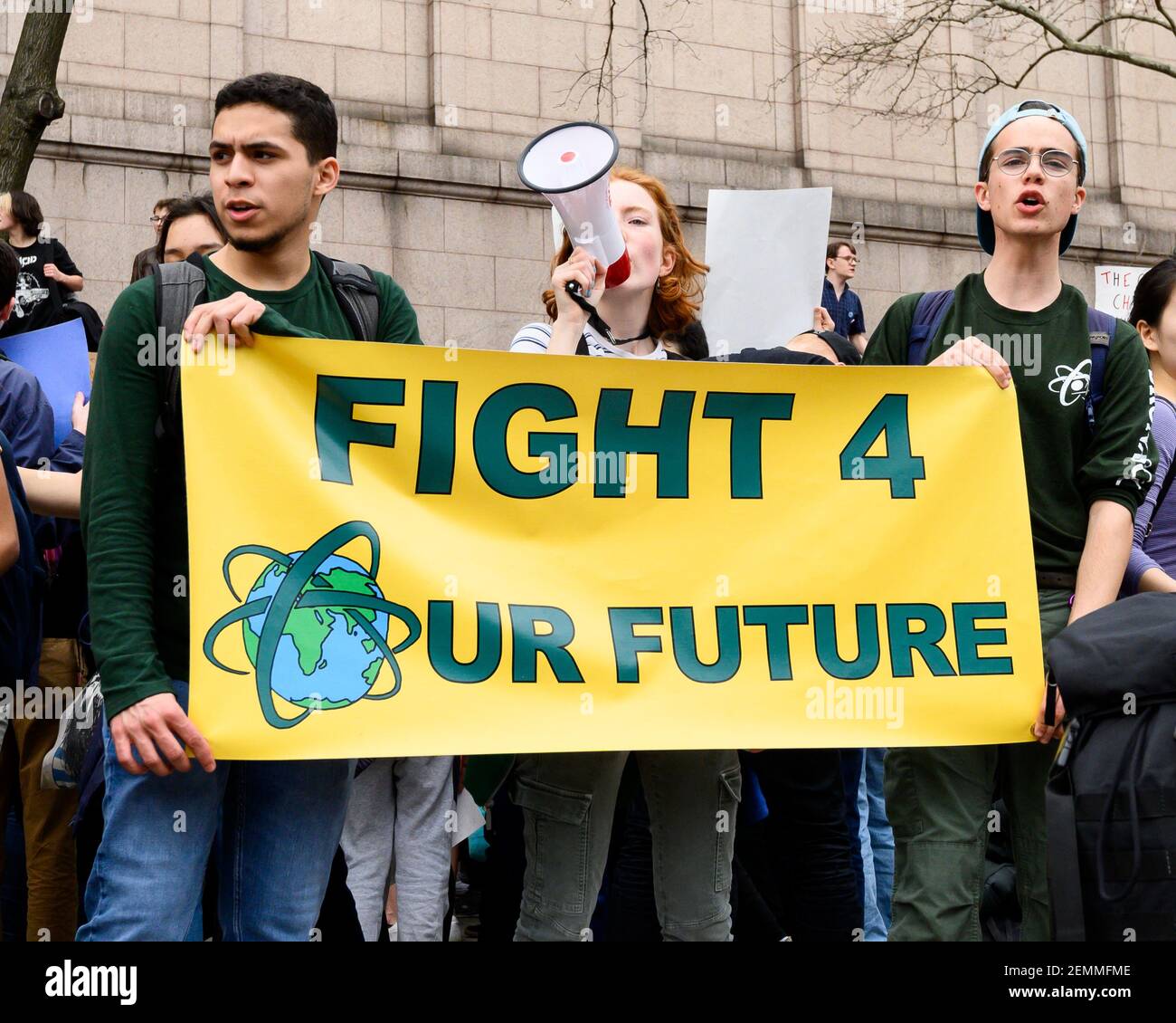 The Youth Climate Strike protest at the American Museum of Natural ...