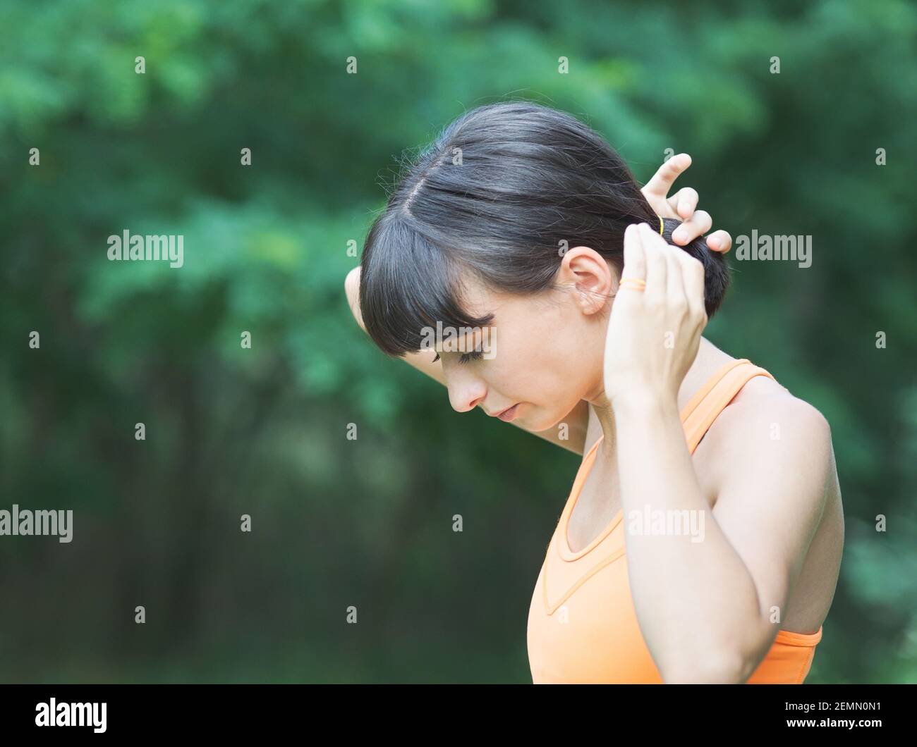 Skinny face hi-res stock photography and images - Alamy