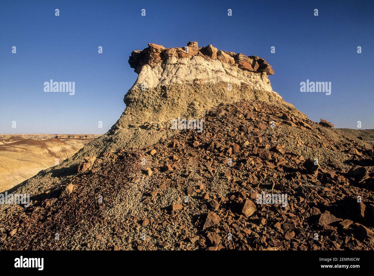 Rocky Bluff, Bisti/De-Na-Zin Wilderness Area, New Mexico USA Stock ...