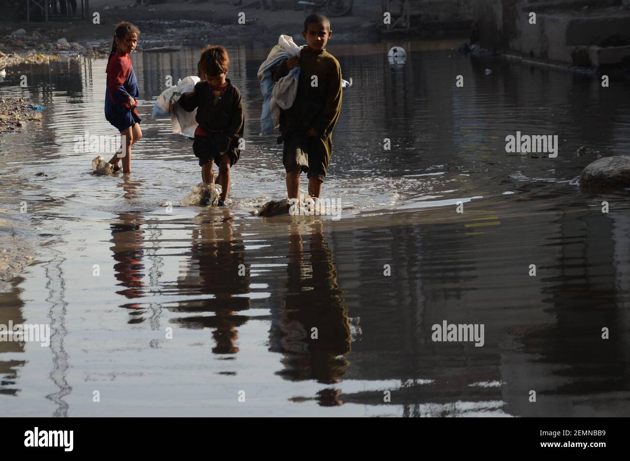 Pakistani afghani children take a part ahead of World Water Day at the ...