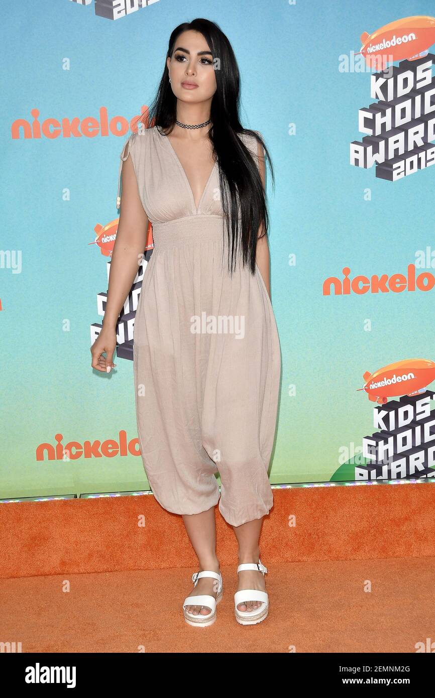 Lia Shelesh, SSSniperWolf at Nickelodeon's 2019 Kids' Choice Awards ...
