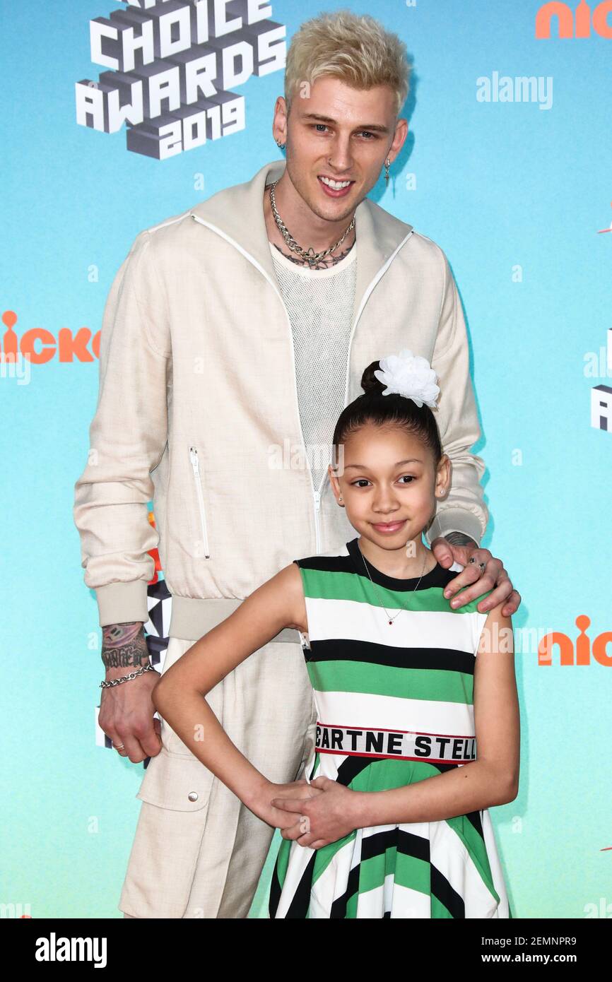 LOS ANGELES, CA, USA - MARCH 23: Machine Gun Kelly and Casie Colson Baker arrive at Nickelodeon ...