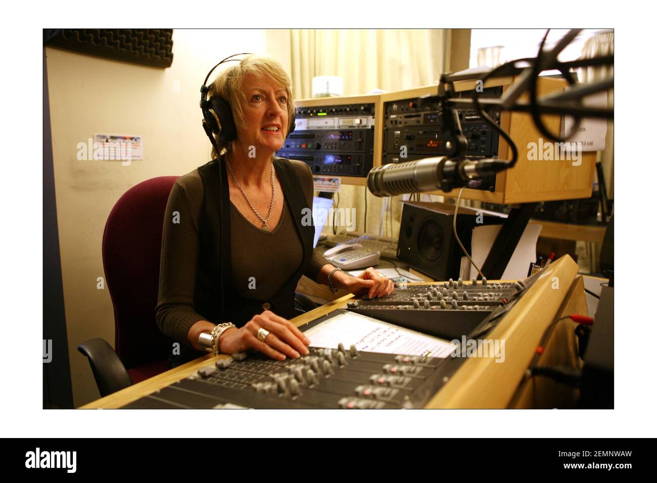 Sw radio africa hi-res stock photography and images - Alamy
