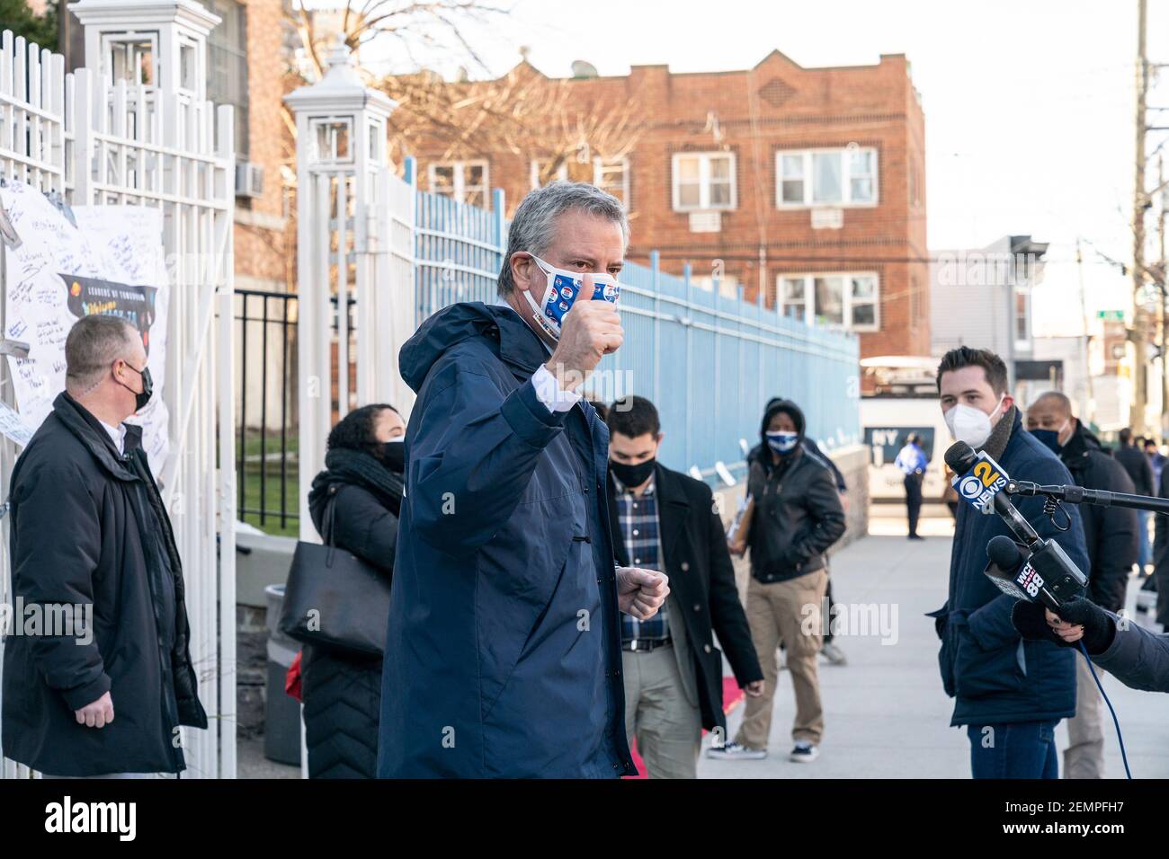Mayor Bill de Blasio speaks to media during visit of Bronx Leaders of ...