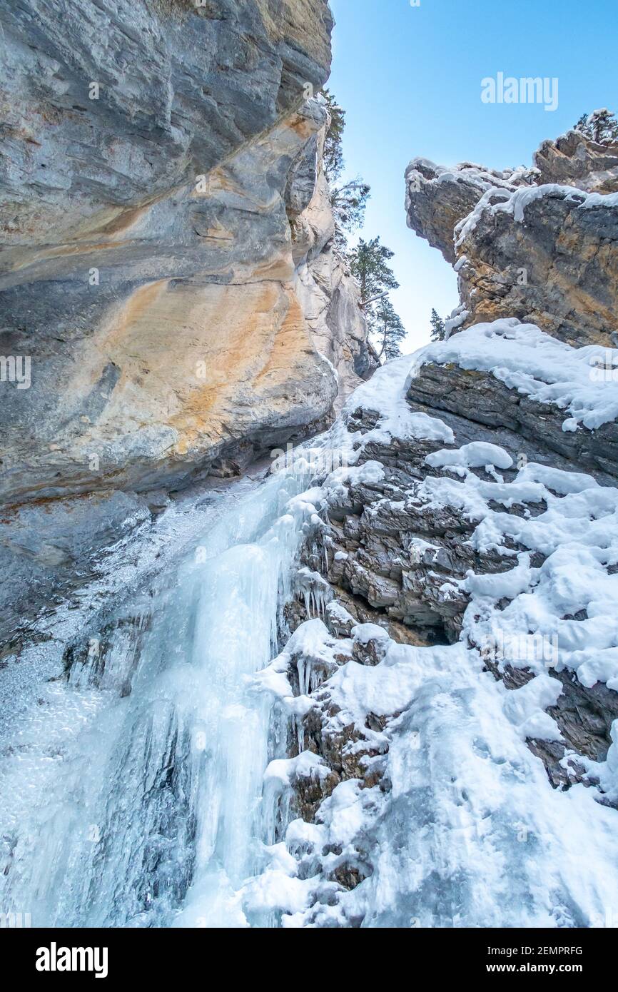 Beautiful view of the frozen Hamilton Falls in Yoho National Park ...