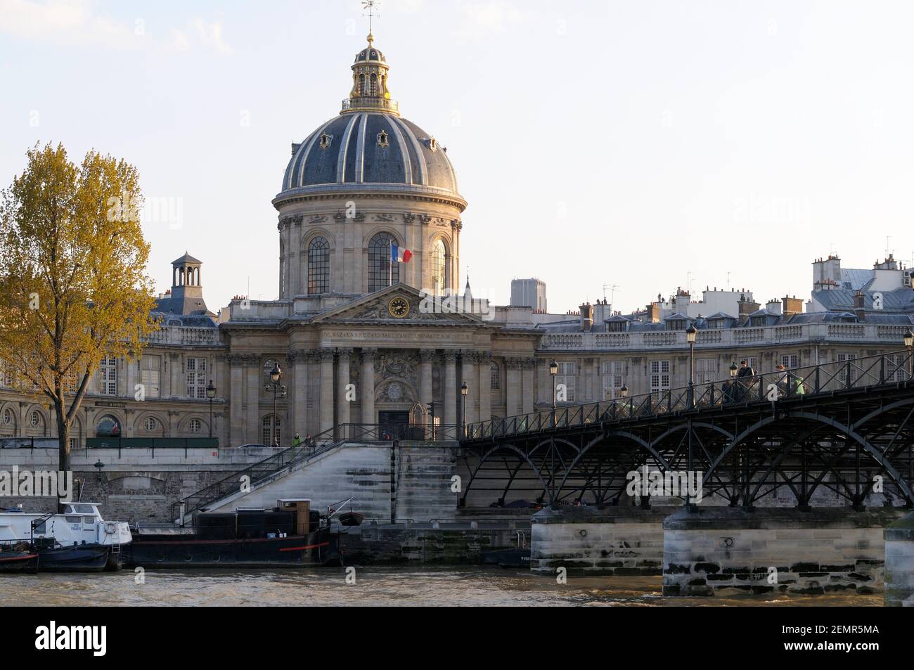 Institute de france hi-res stock photography and images - Alamy