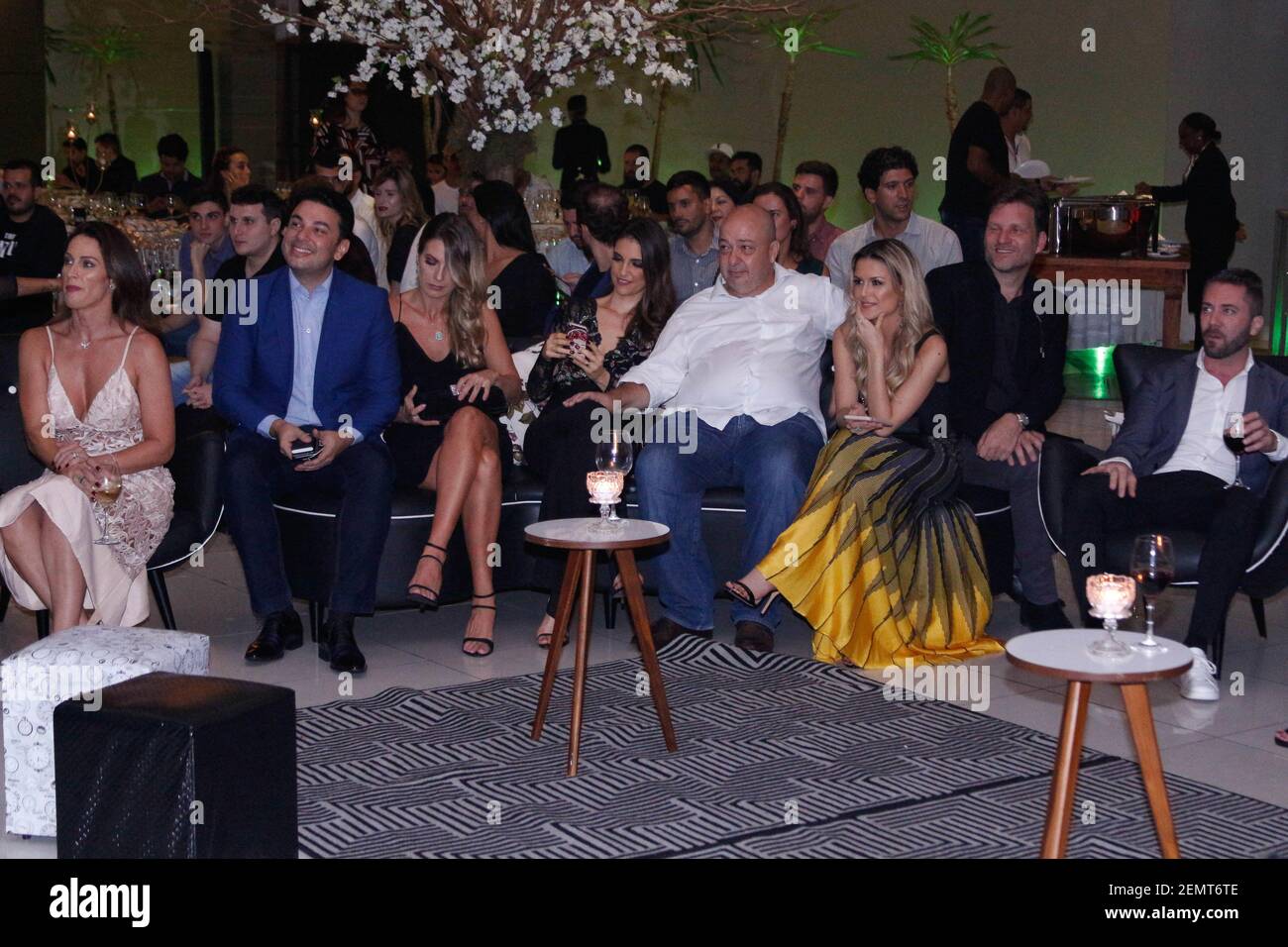 S?O PAULO, SP - 07.04.2019: FABRICA DE CASAMENTOS ESTREIA NO SBT - Junior Mendes, Beca Milano ...