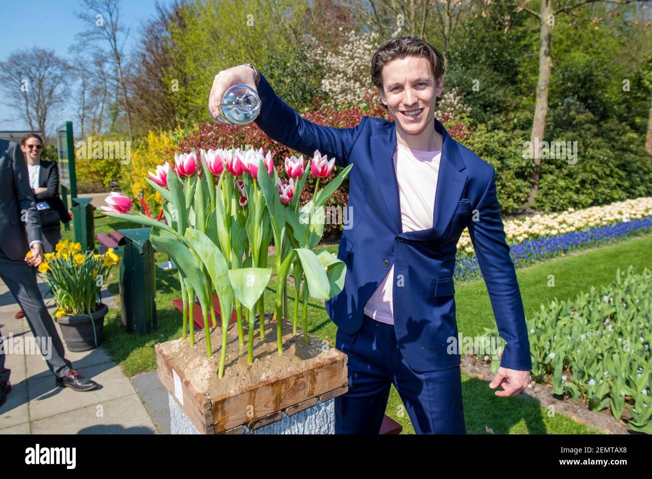 Mike Beckingham during the tulip baptism of the AMS Secrets tulip in De ...