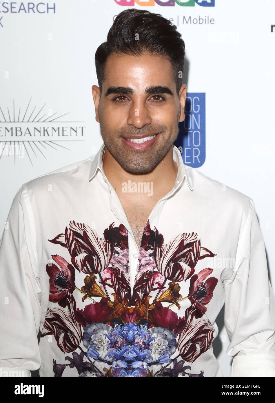Dr Ranj Singh on the red carpet at James Ingham's 'Jog-On to Cancer ...