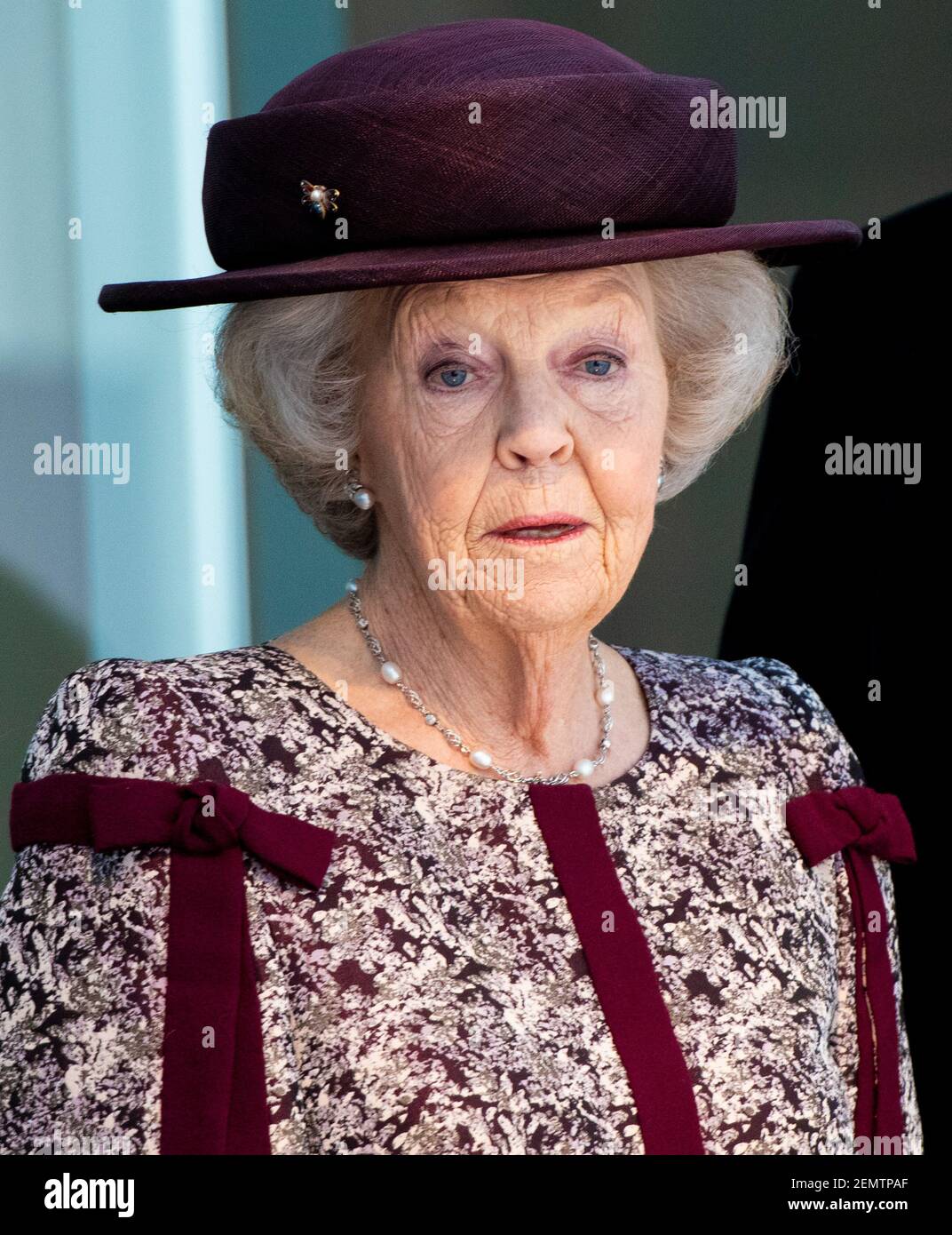 Princess Beatrix unveils reconstruction of artwork Ad Dekkers in ...