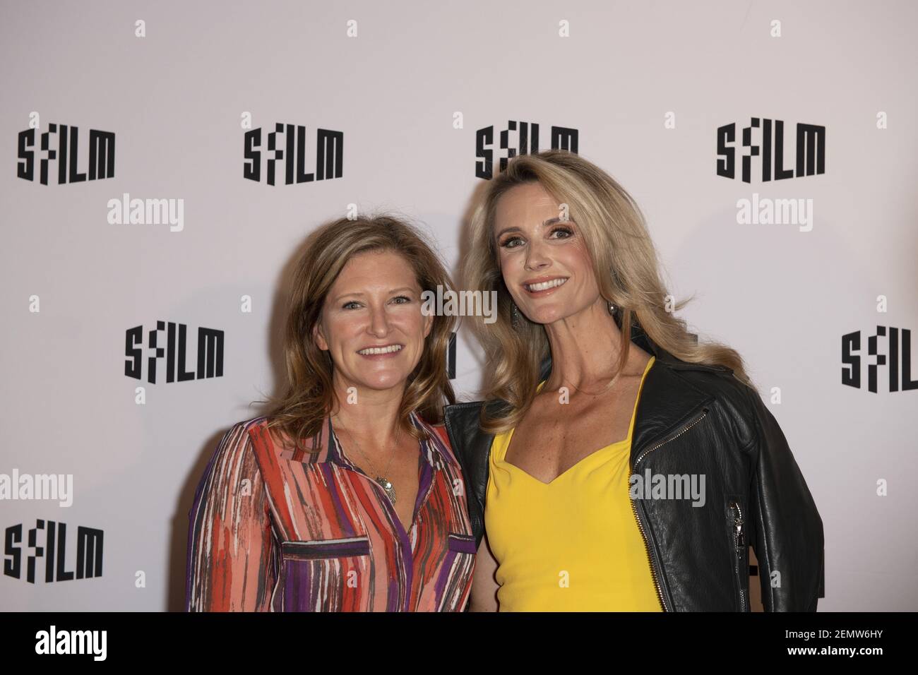 Amanda Mortimer (L) and Jennifer Siebel Newsom attend the red carpet ...