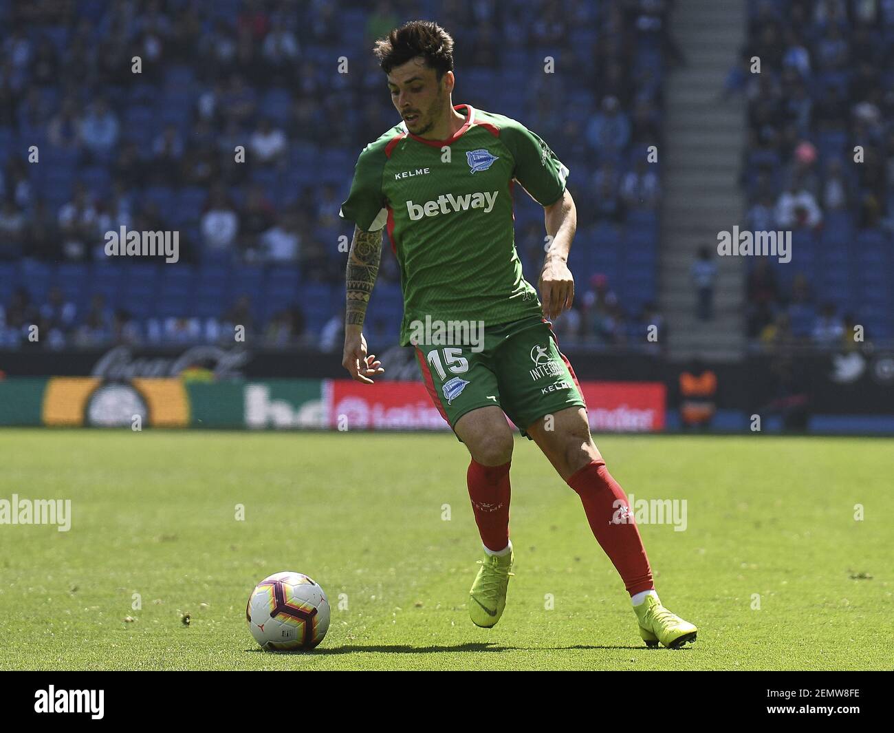 Ximo Navarro of Deportivo Alaves during the match between RCD Espanyol ...