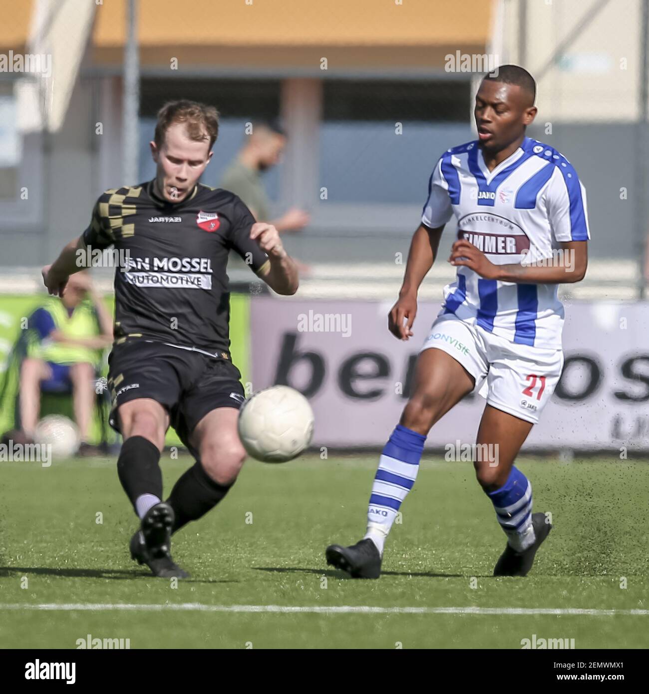 LIENDEN, 20-04-2019 ,Sportpark De Abdijhof, Tweede Divisie, Lienden ...