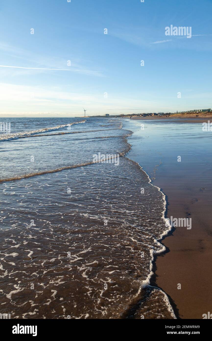 Waves on Leven beach along the Fife Coastal Path, Fife, Scotland Stock ...