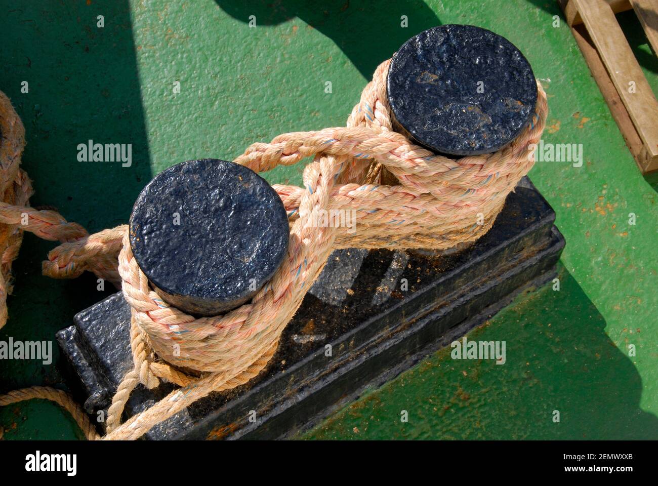 Tidy rope hi-res stock photography and images - Alamy