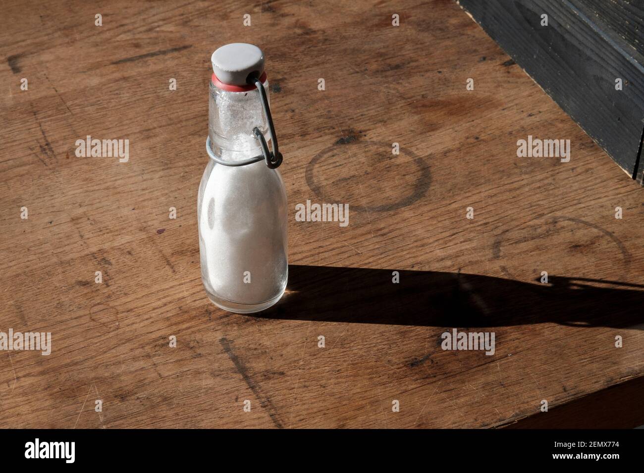 Daily table hi-res stock photography and images - Alamy