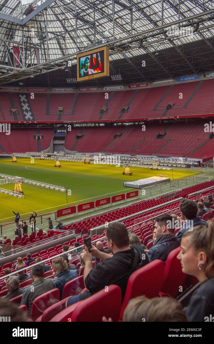AMSTERDAM - People named Johan or Johannes get a free tour of the Johan ...