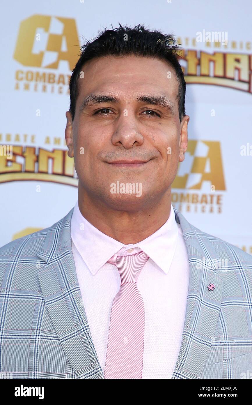 Alberto Del Rio attends Combate Americas "Reinas Del Combate" MMA ...
