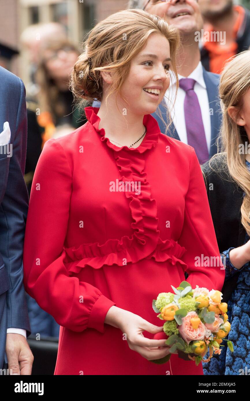 Princess Alexia celebrating King Willem-Alexander's 52st birthday ...