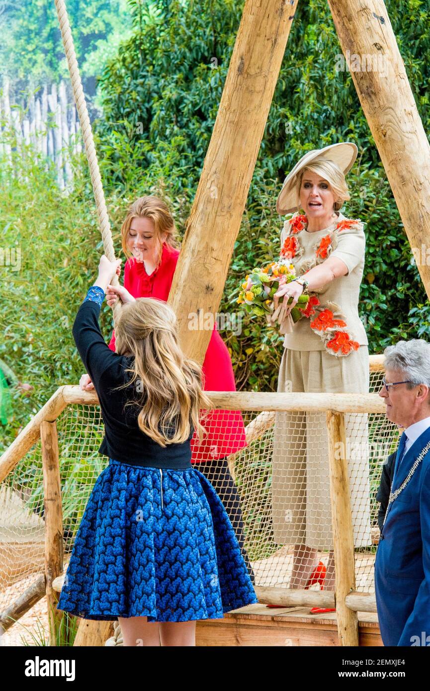 Queen Maxima with princess Alexia and princess Ariane celebrating King ...