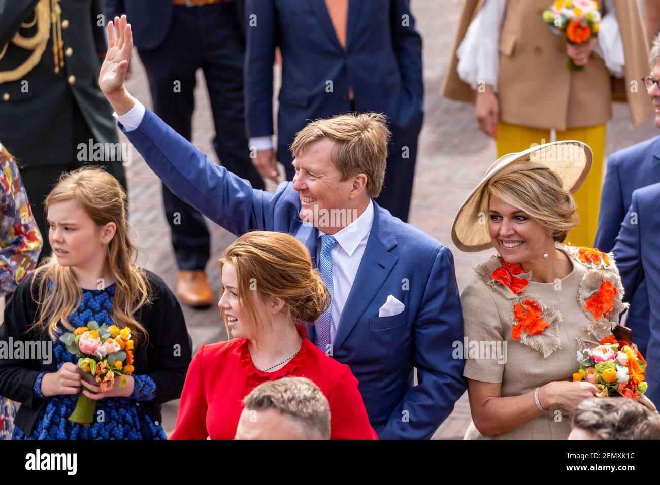King Willem-Alexander and Queen Maxim with princess Alexia and princess ...