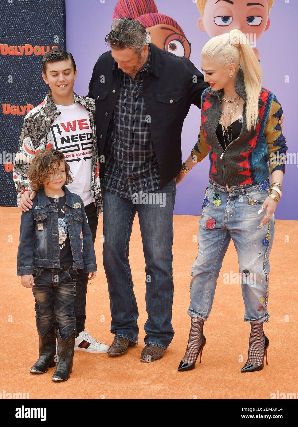(L-R) Kingston Rossdale, Apollo Bowie Flynn Rossdale, Blake Shelton ...