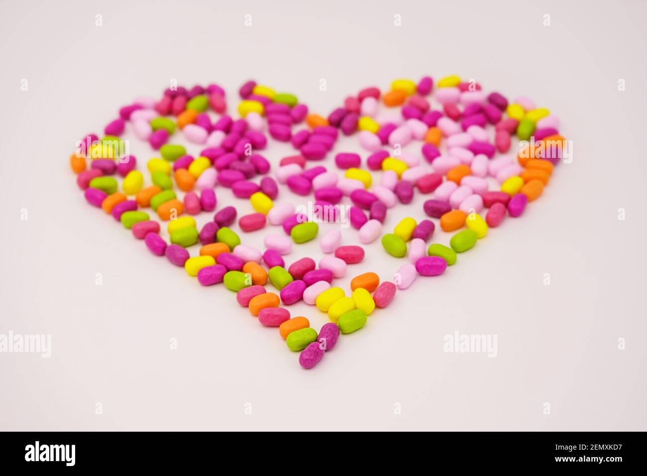 group of drugs or medicines arrange in heart shape Stock Photo - Alamy