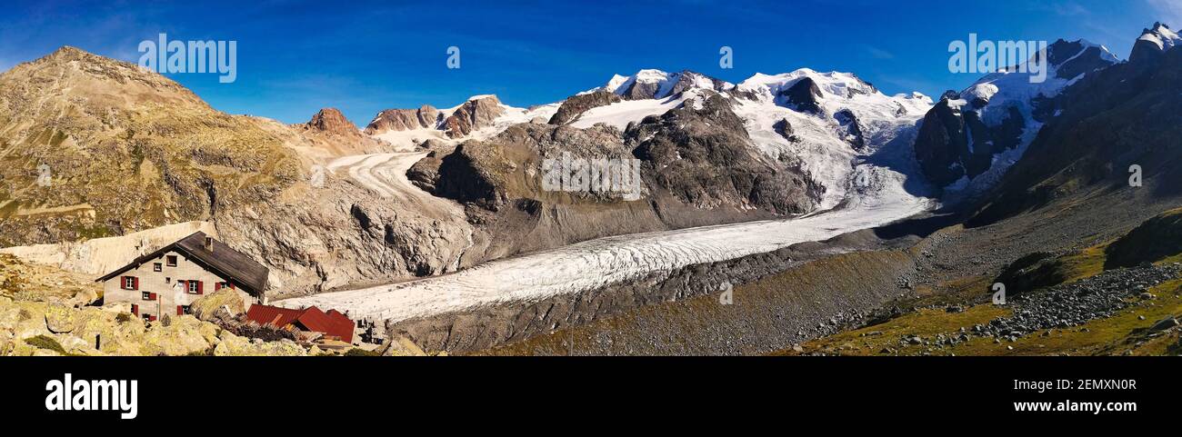 glacier panorama picture. Morteratsch glacier with a view of the bianco ...