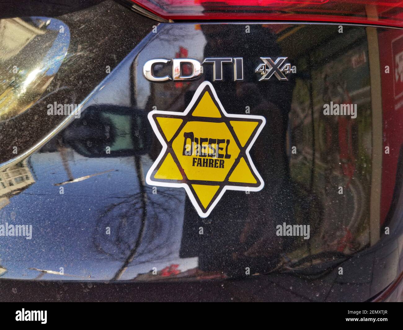 Ns relativierung hi-res stock photography and images - Alamy