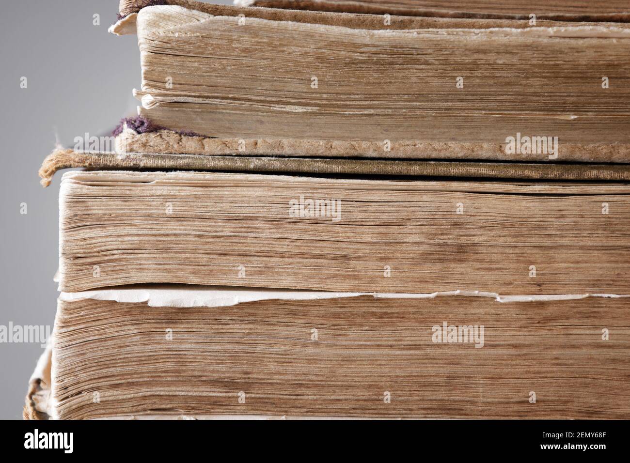 Vintage paperback book pages hi-res stock photography and images - Alamy