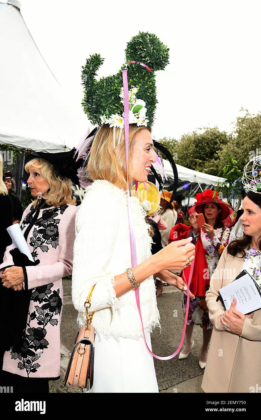 Fiona Simmonds attends the Central Park Conservancy Hat Luncheon on May ...