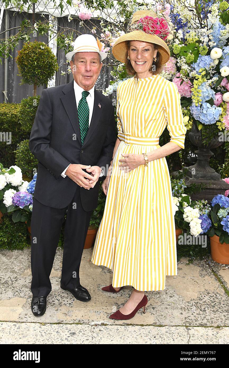 Mayor Michael l Bloomberg and Elizabeth W Smith attend the Central Park ...