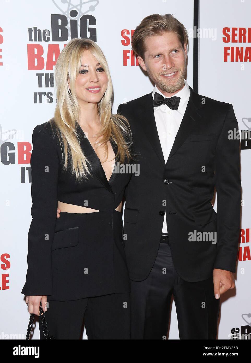 Kaley Cuoco (L) and her husband, Karl Cook attend ÒThe Big Bang TheoryÓ ...