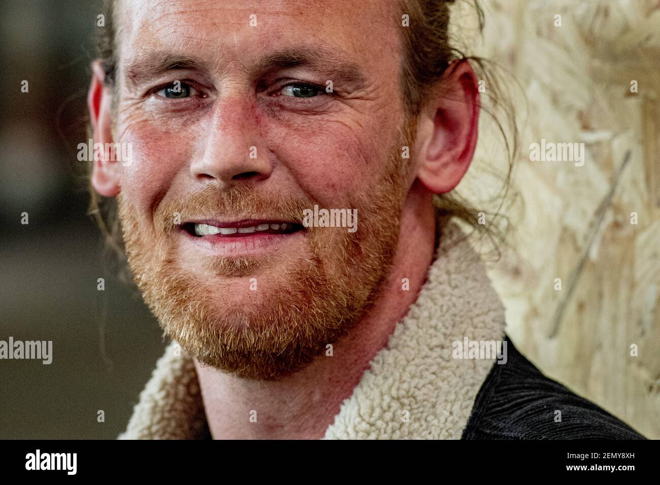 ROTTERDAM - "Caveman" Patrick exhibits photos of his addiction and ...