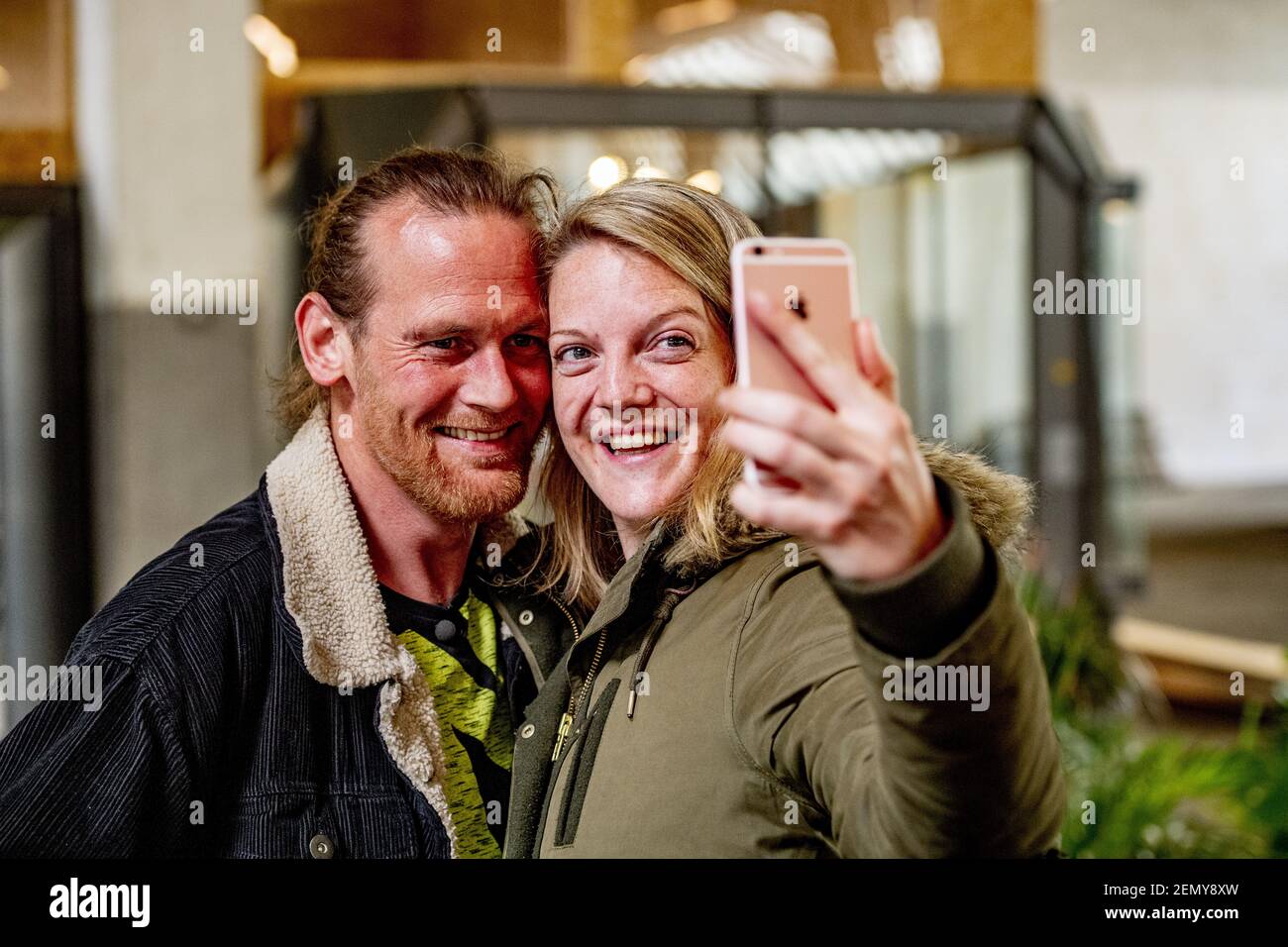 ROTTERDAM - "Caveman" Patrick exhibits photos of his addiction and ...