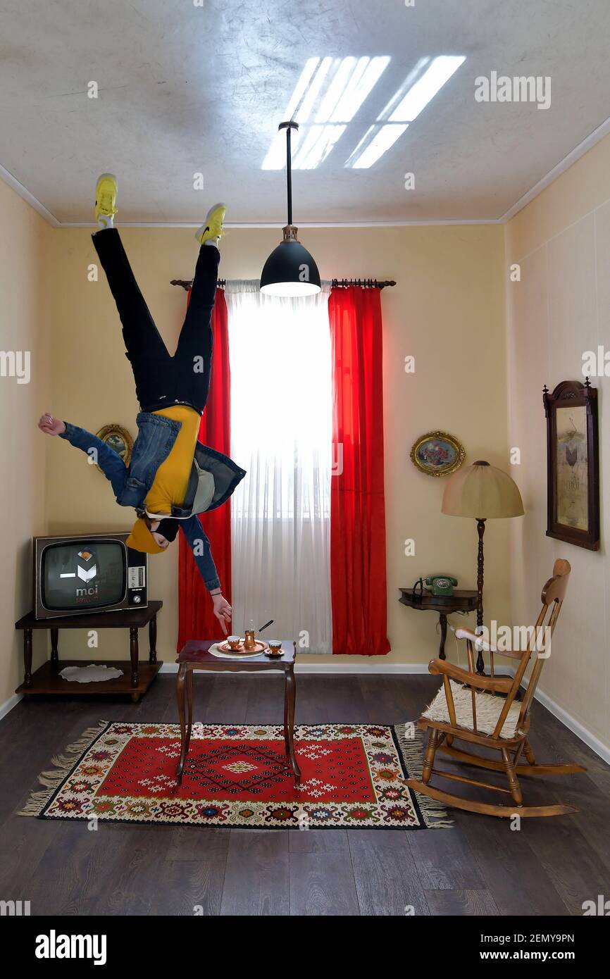 Upside Down Pictures Illusions The Upside Down House In World Of