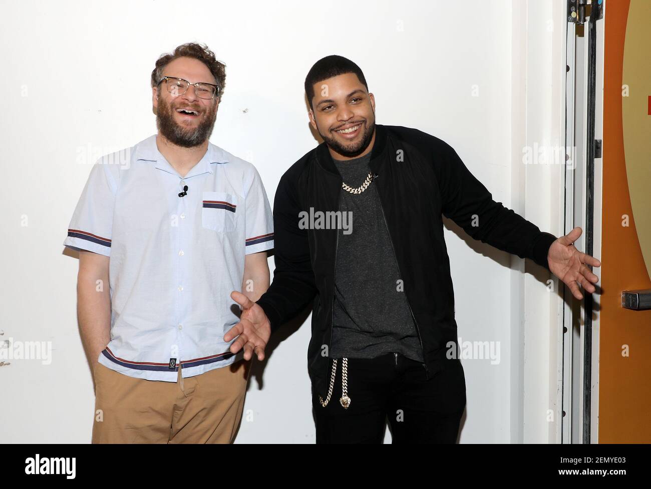 Seth Rogen and O'Shea Jackson visit Univision's "Despierta America" to ...