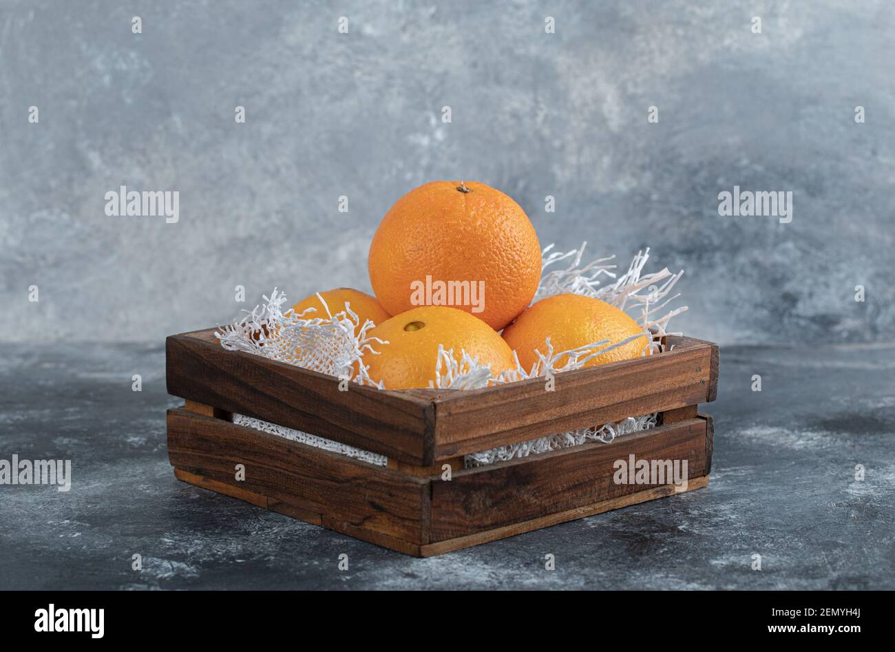 Oranges in box juicy hi-res stock photography and images - Alamy