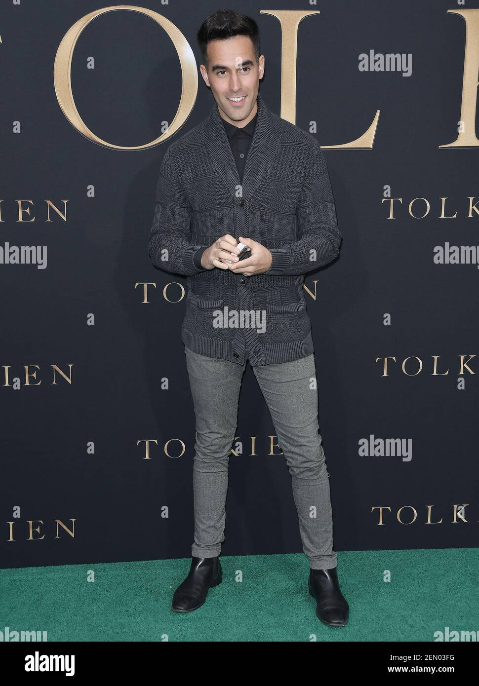 Magician Daniel Fernandez arrives at the "Tolkien" Los Angeles ...