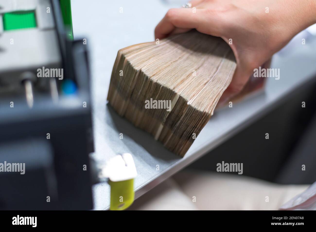 Bank employees sorting counting hi-res stock photography and images - Alamy