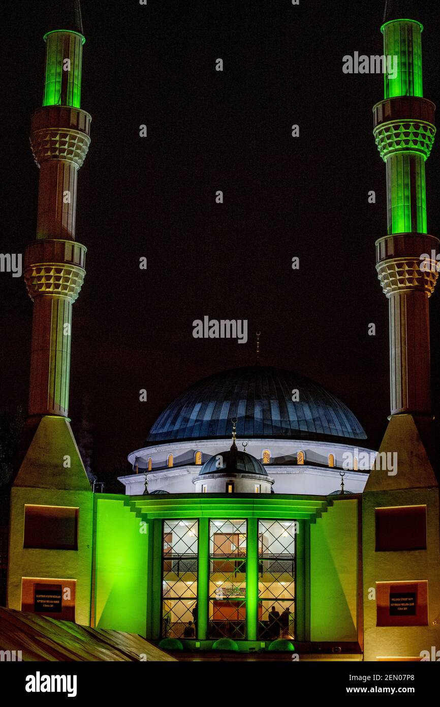 ROTTERDAM - Start of the ramadan in the Mevlana mosque in Rotterdam ...
