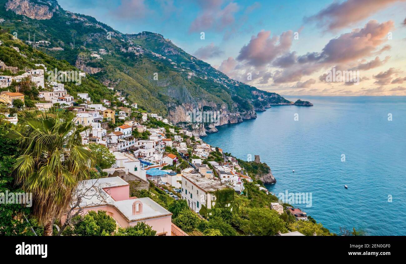 Amalfi coast italy praiano hi-res stock photography and images - Alamy