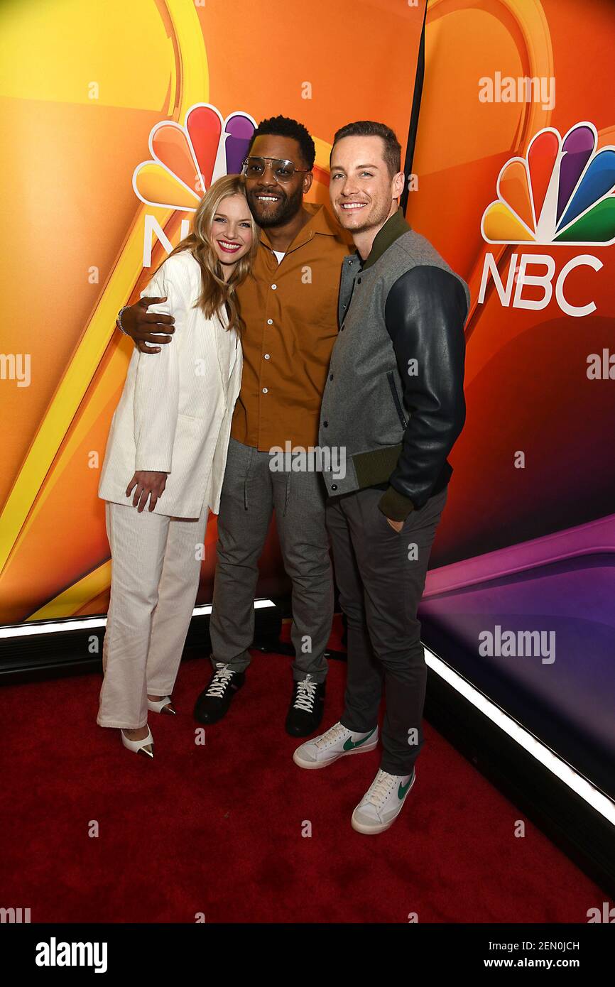Tracy Spiridakos, LaRoyce Hawkins & Jesse Lee Soffer of "Chicago P.D ...