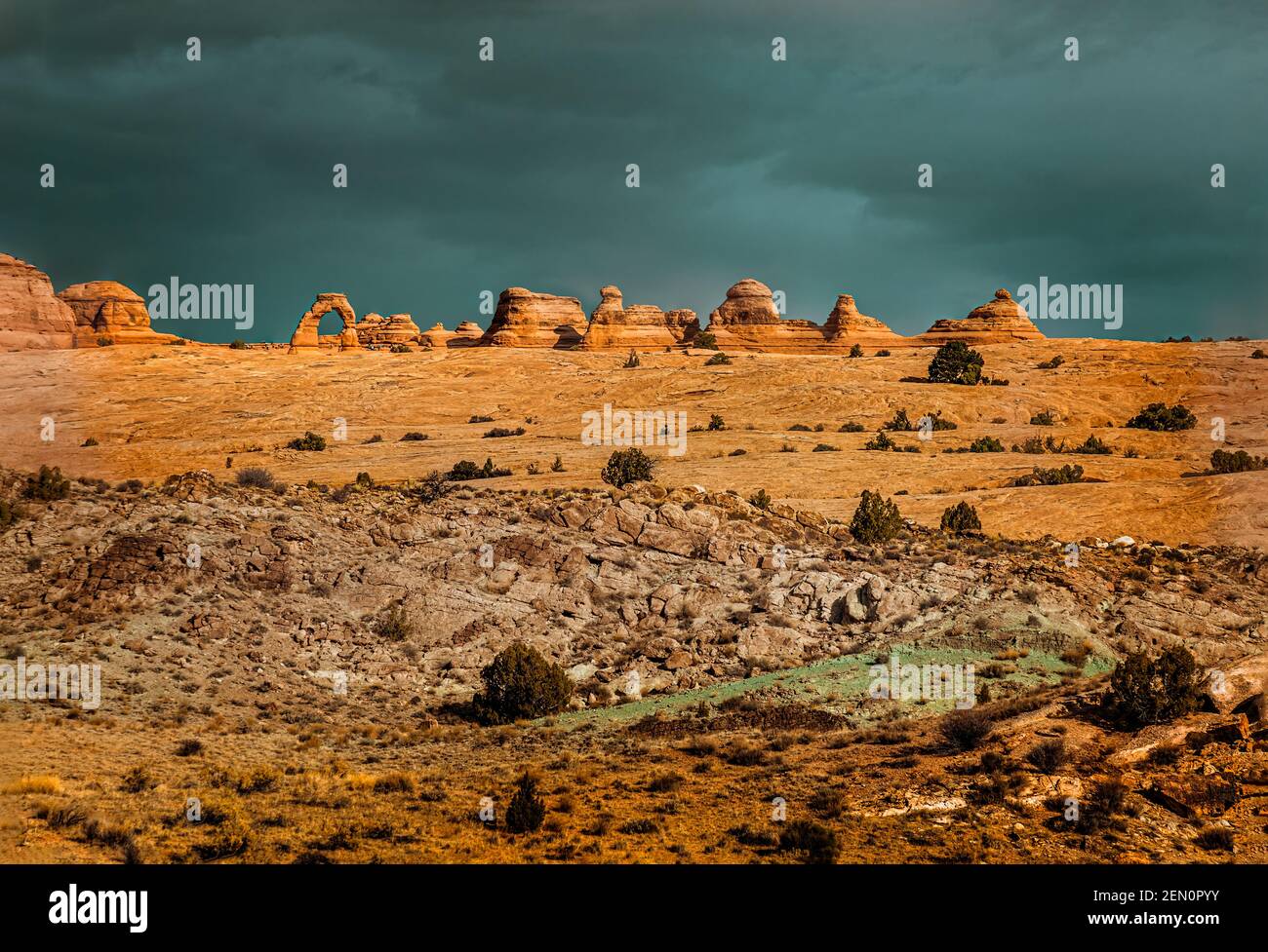 Delicate arch viewpoint trail hi-res stock photography and images - Alamy